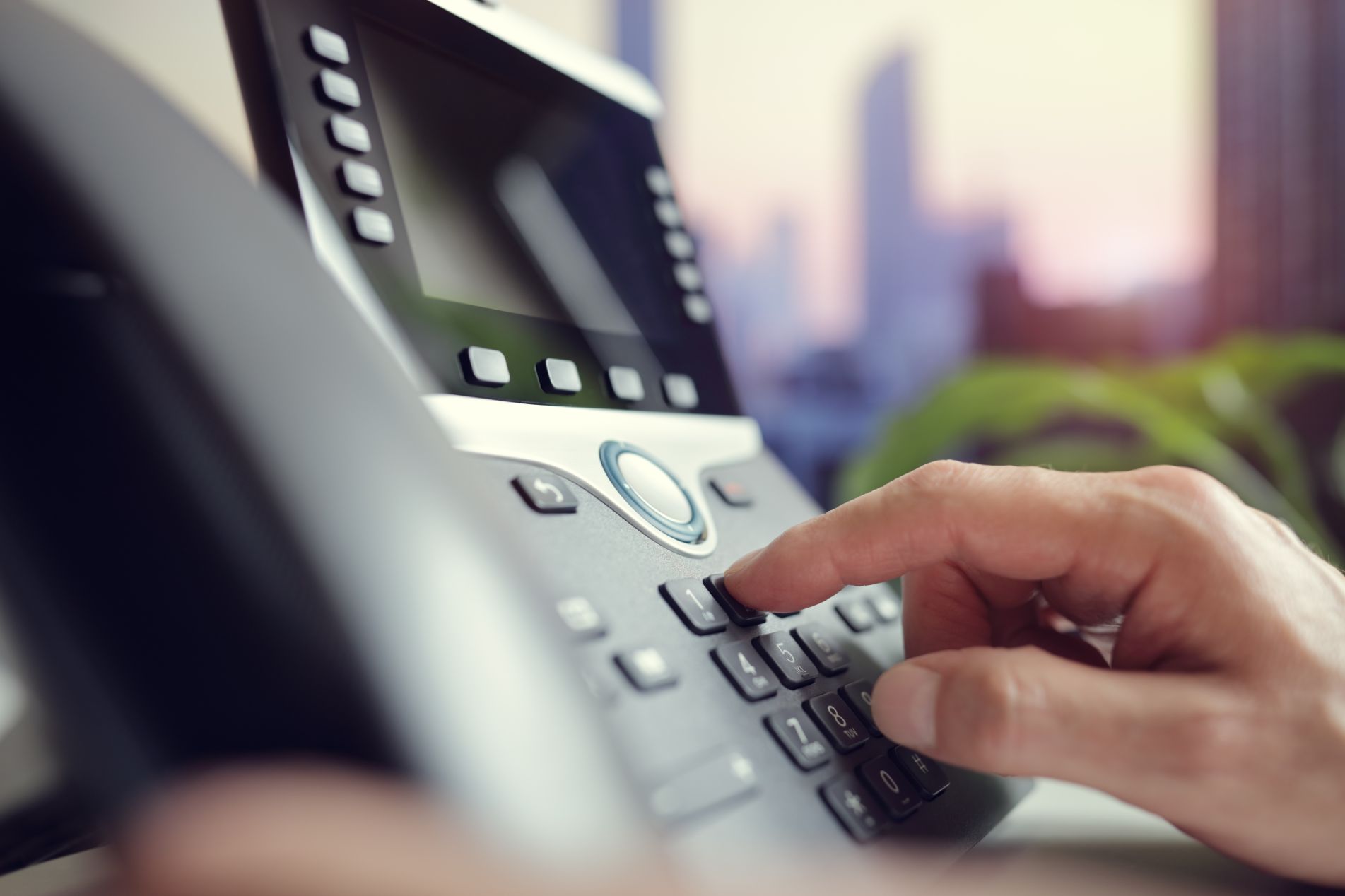 Hosted Telephony Services: Cloud-Based Phone System | Lumina